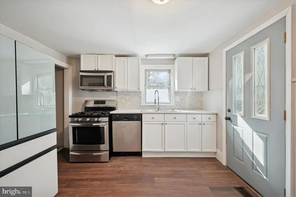 1114 Townsend St, CHESTER, PA 19013 | Move Up with ERA