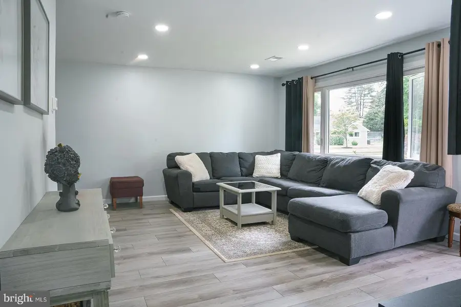 757 Jane Rd, JENKINTOWN, PA 19046 | Move Up with ERA