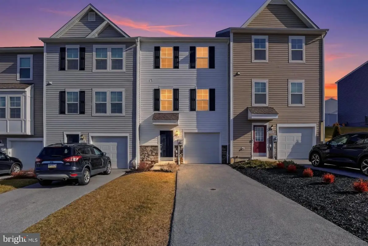 202 Homestead Dr, HANOVER, PA 17331 | Move Up with ERA