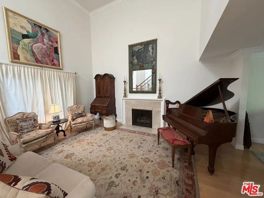 3004 Stoner Avenue, Los Angeles, CA 90066 | Move Up with ERA