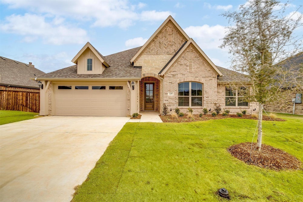 229 Brazos Drive, Waxahachie, TX 75165 - ERA