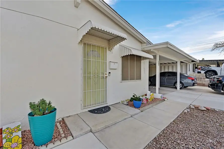 1704 Hassett Avenue, Las Vegas, NV 89104 | Move Up with ERA