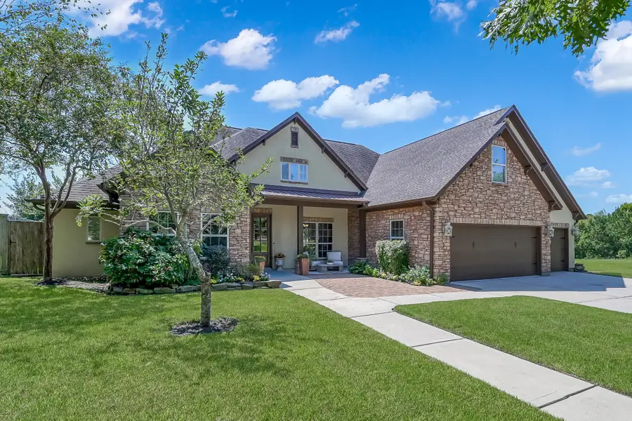 2404 Bramlet Drive, Conroe, TX 77304 | Move Up with ERA