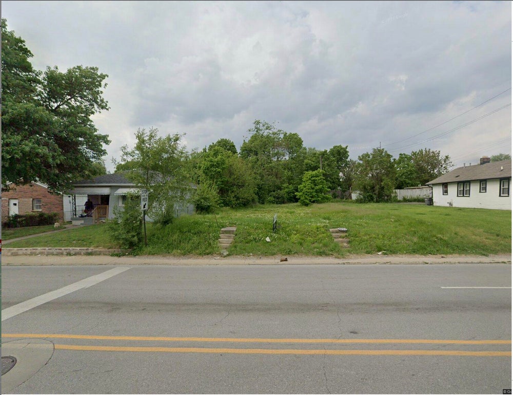 1818 W 10th Street, Indianapolis, IN 46222 - ERA