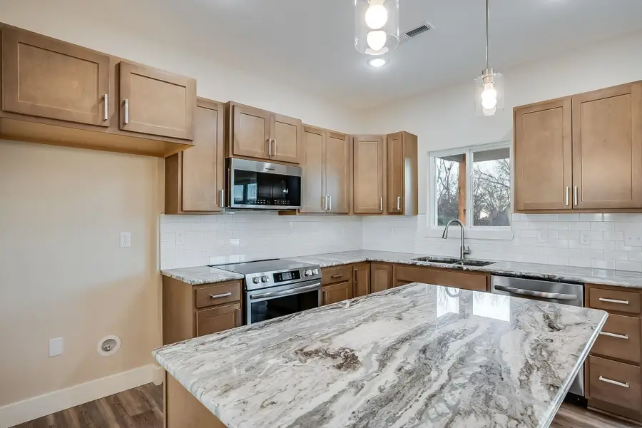 613 S Sweetwater, Maize, KS 67101 | Move Up with ERA