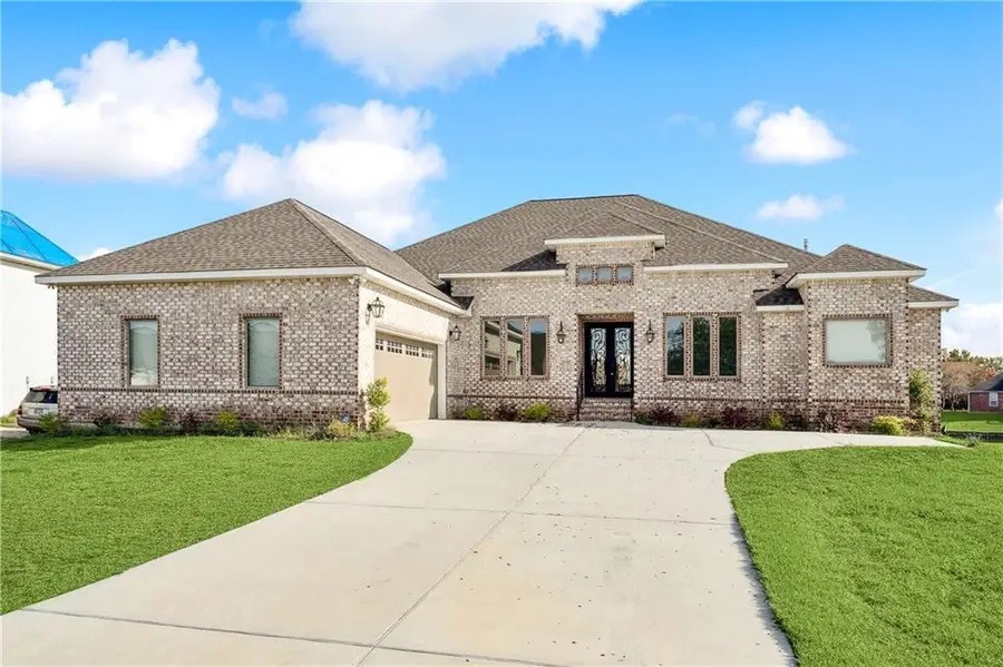 13 La Quinta Drive, Slidell, LA 70458 | Move Up with ERA