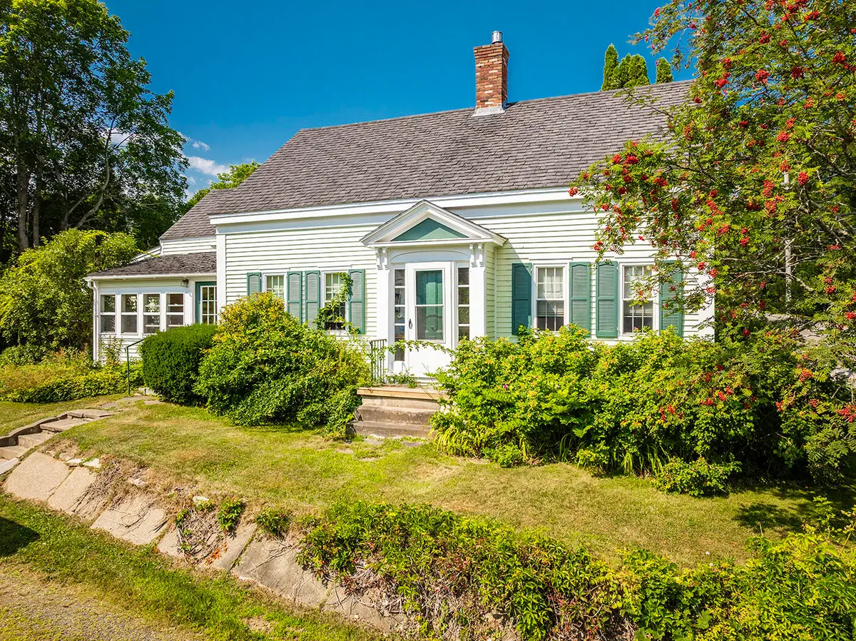 48 Mechanic Street, Camden, ME 04843 | Move Up with ERA