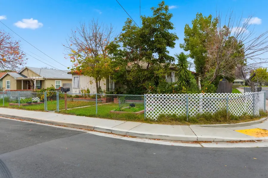 801 Flower Street, Turlock, CA 95380 | Move Up with ERA