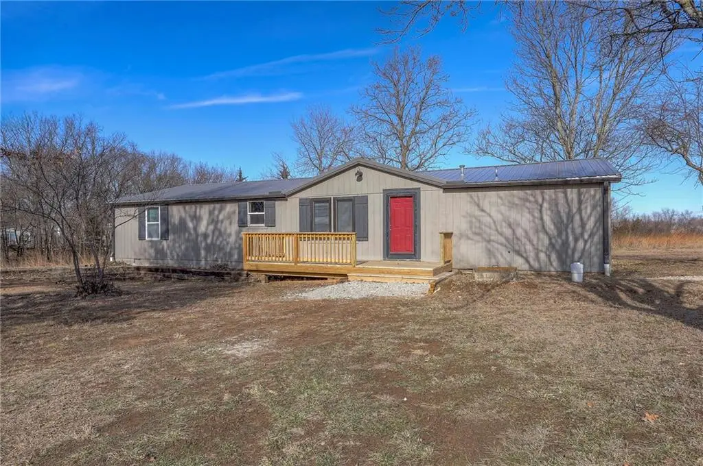 25 Newberry Drive, Linn Valley, KS 66040 | Move Up with ERA