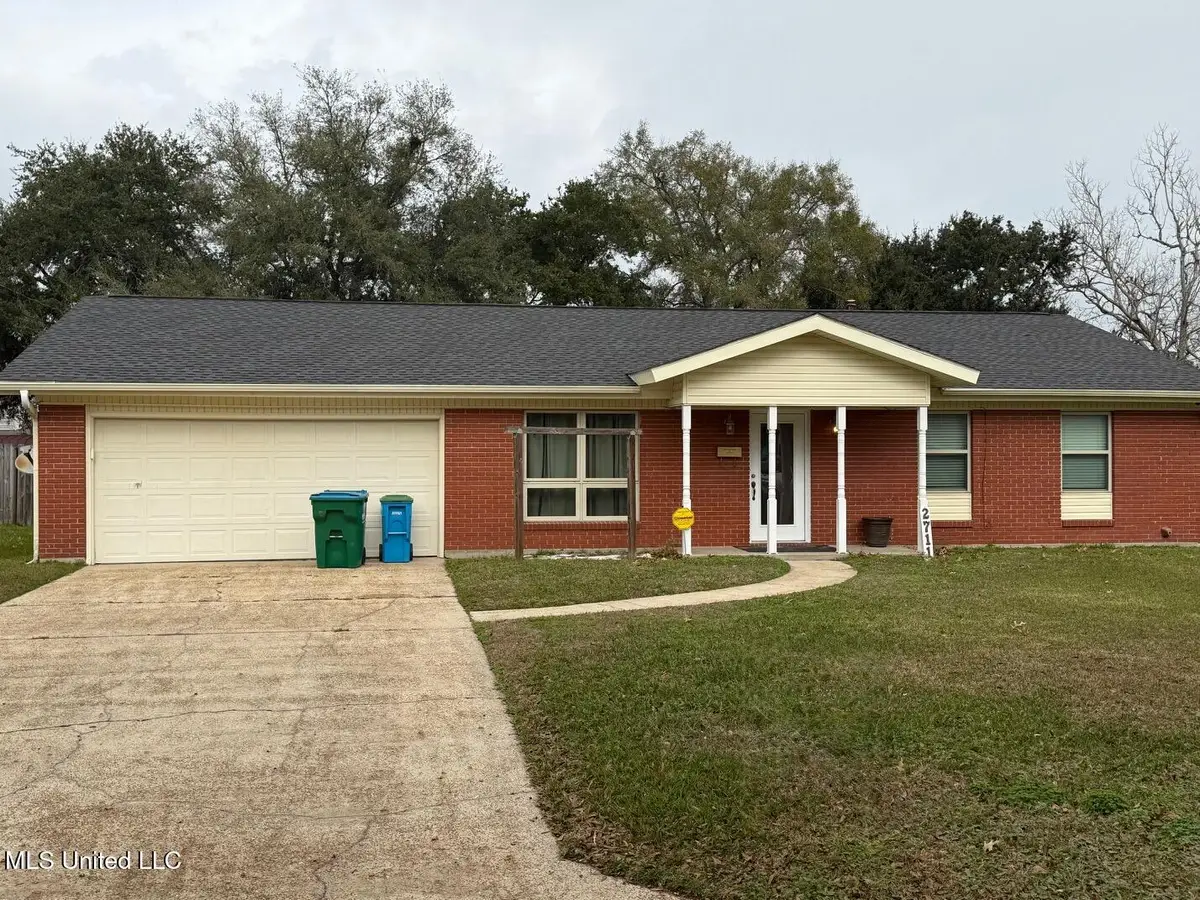 2711 Monterey Avenue, Pascagoula, MS 39567 | Move Up with ERA
