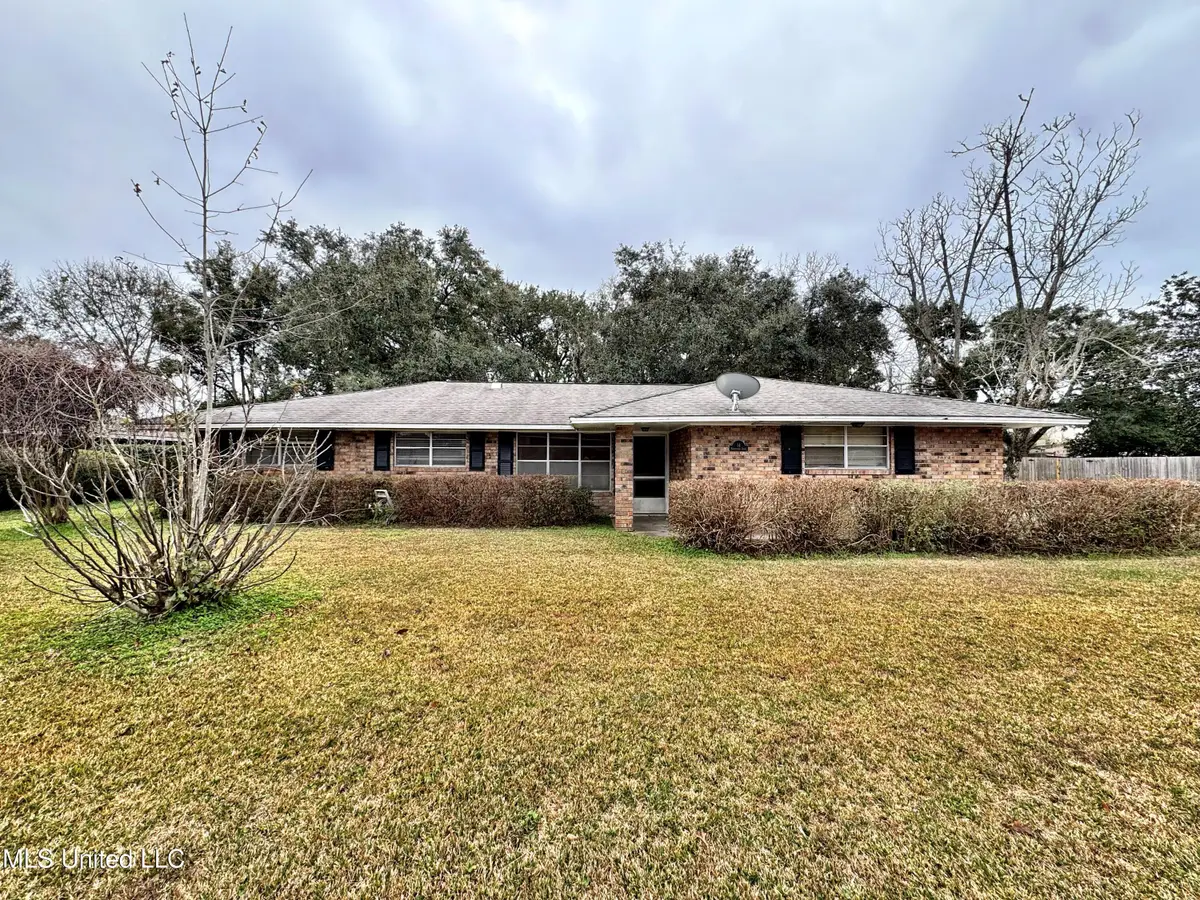 14 Northwood Drive, Long Beach, MS 39560 | Move Up with ERA
