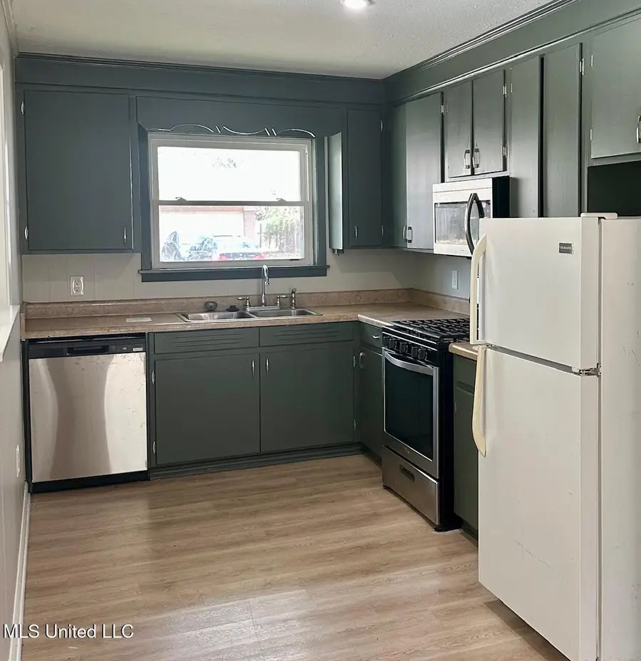 268 Trojan Drive, Pearl, MS 39208 | Move Up with ERA