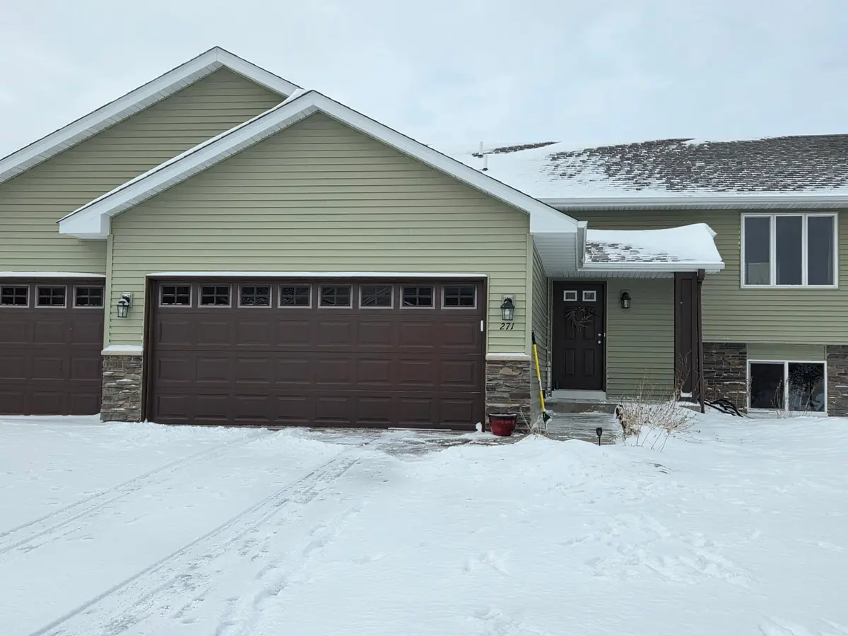 271 Greenway Drive, Delano, MN 55328 | Move Up with ERA