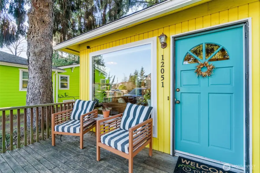 12051 Hiram Place Ne, Seattle, WA 98125 | Move Up with ERA