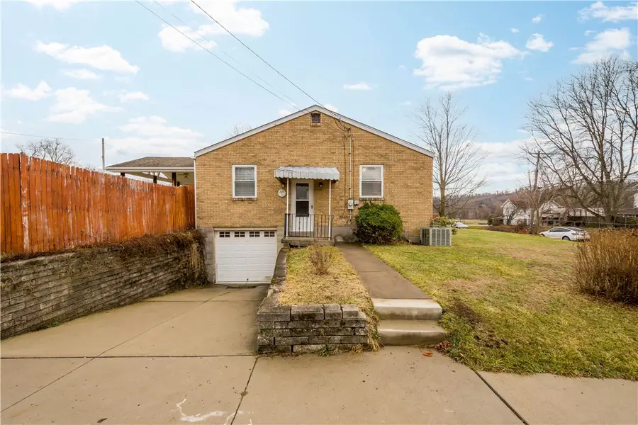 112 Washington Ave, Midway, PA 15060 | Move Up with ERA