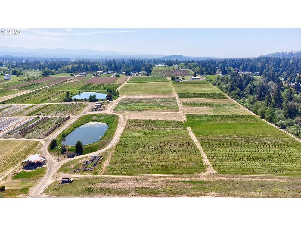 23431 SE Bohna Park Rd, Damascus, OR 97089 - ERA