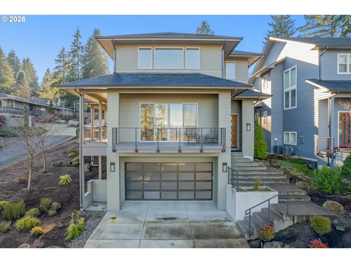 2490 Panorama Dr, Eugene, OR 97405 | Move Up with ERA