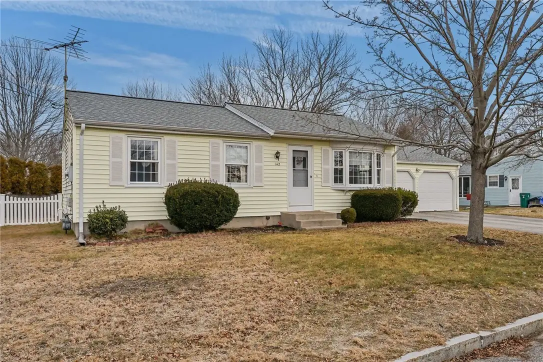 142 Stoneham Drive, Woonsocket, RI 02895 | Move Up with ERA