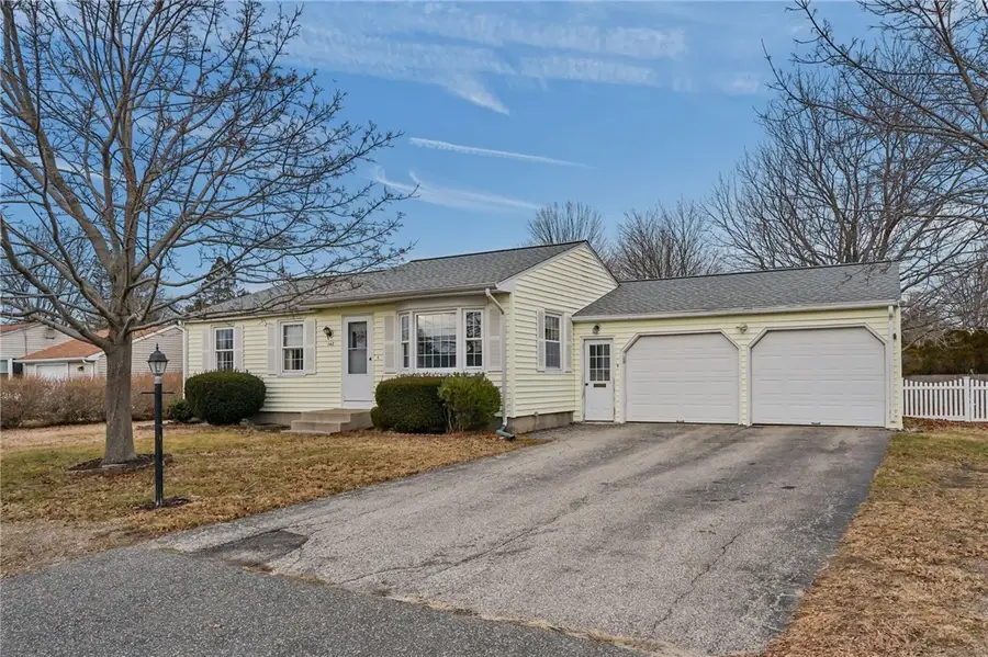 142 Stoneham Drive, Woonsocket, RI 02895 | Move Up with ERA