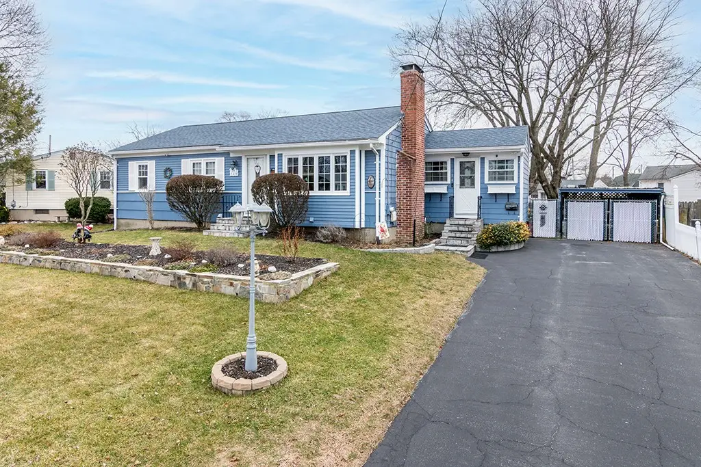 54 Ansonia Road, Warwick, RI 02889 | Move Up with ERA