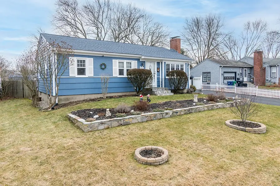 54 Ansonia Road, Warwick, RI 02889 | Move Up with ERA