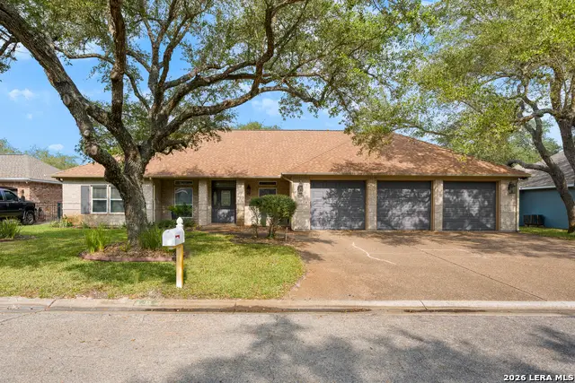 104 Peachtree, Rockport, TX 78382 | Move Up with ERA