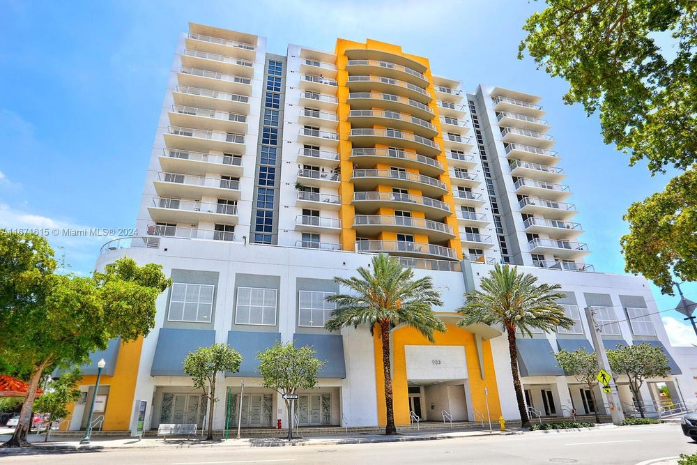 900 SW 8th St #1110, Miami, FL 33130 - ERA