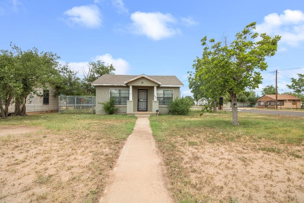 528 E 22nd St, San Angelo, TX 76903 - ERA
